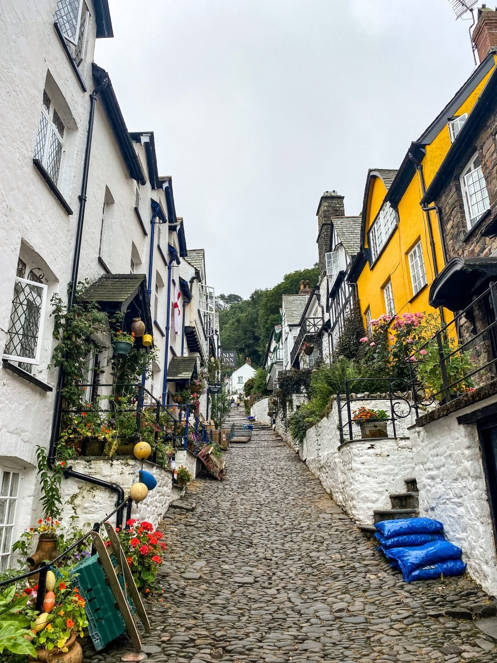 Should you visit Clovelly? – A guide to Devon’s most picturesque ...